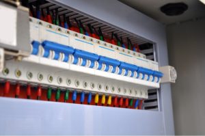 Definisi, Fungsi, dan Jenis Fuse dalam Sistem Kelistrikan - PT Galleon ...